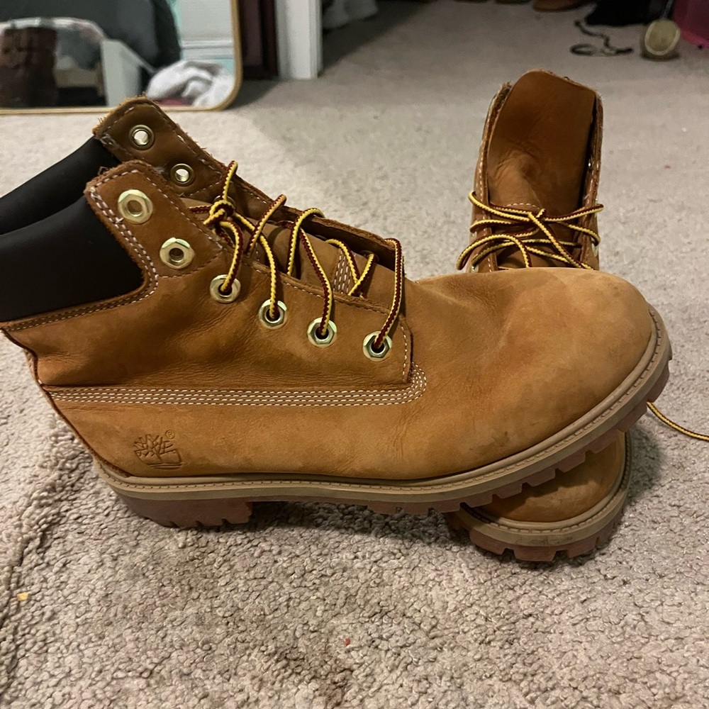 Tan Timberlands - Gem